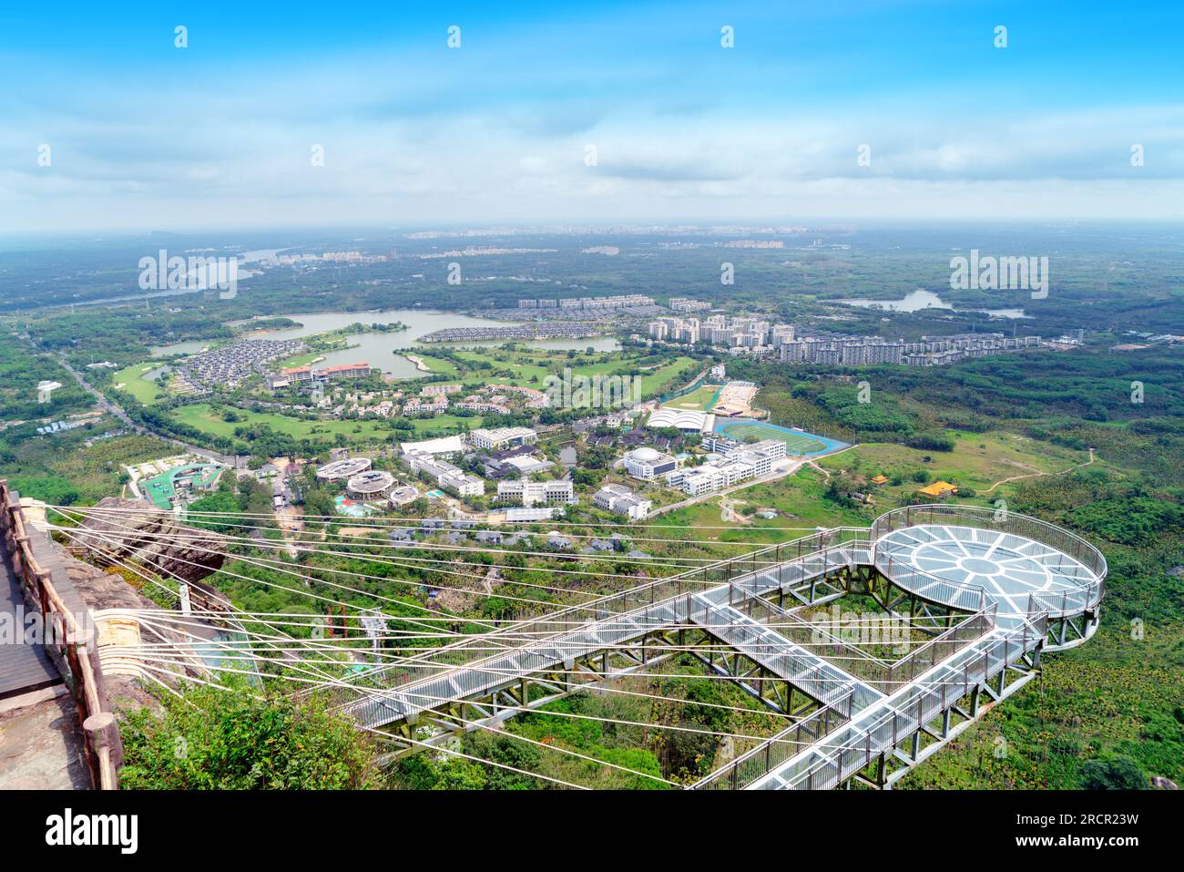 China glass platform hi-res stock photography and images - Alamy