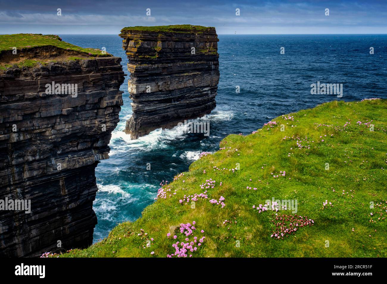 Dun briste sea stack hi-res stock photography and images - Alamy