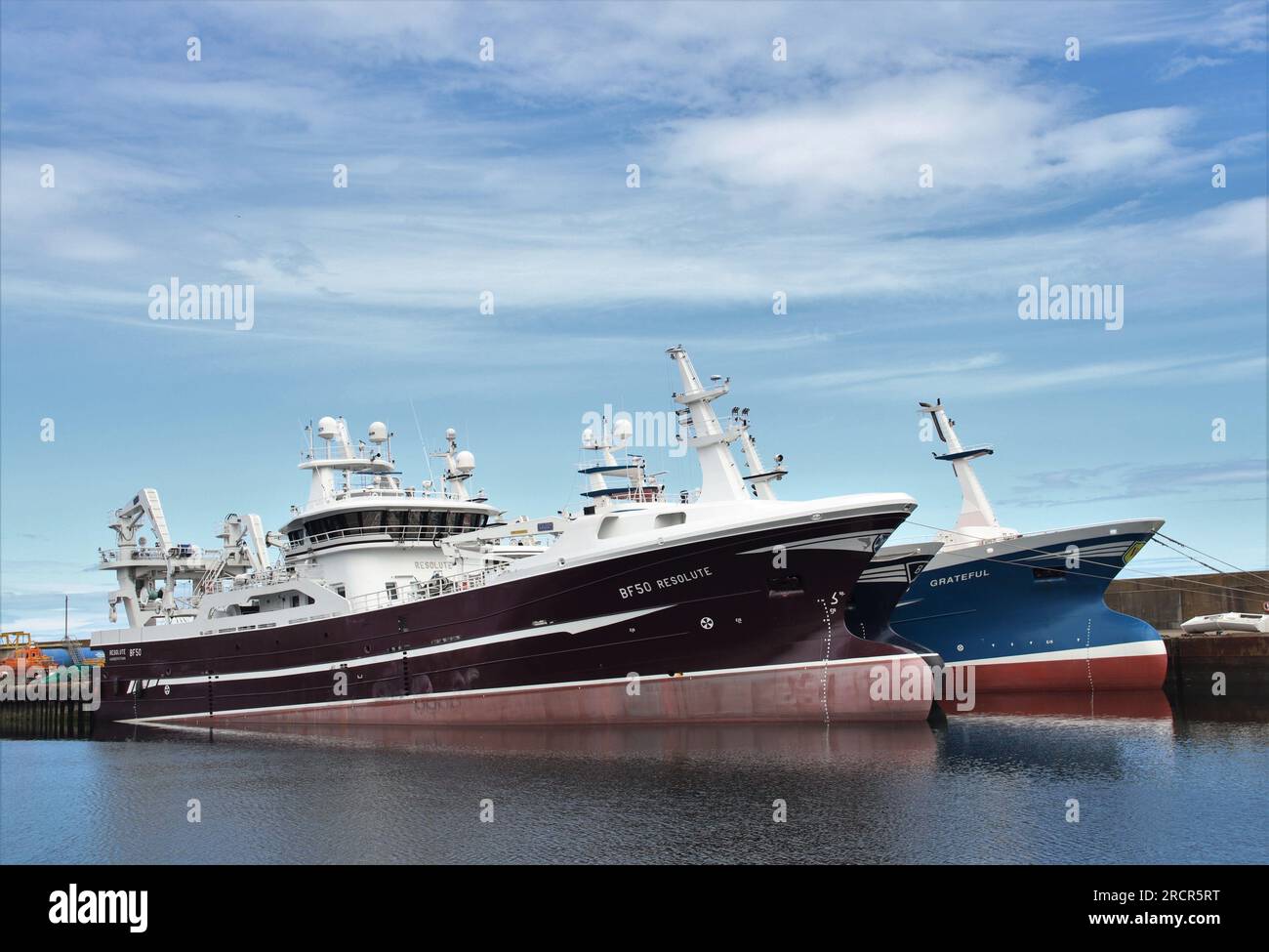 Lifeboat statue and shed, Fraserburgh harbour Stock Photo - Alamy