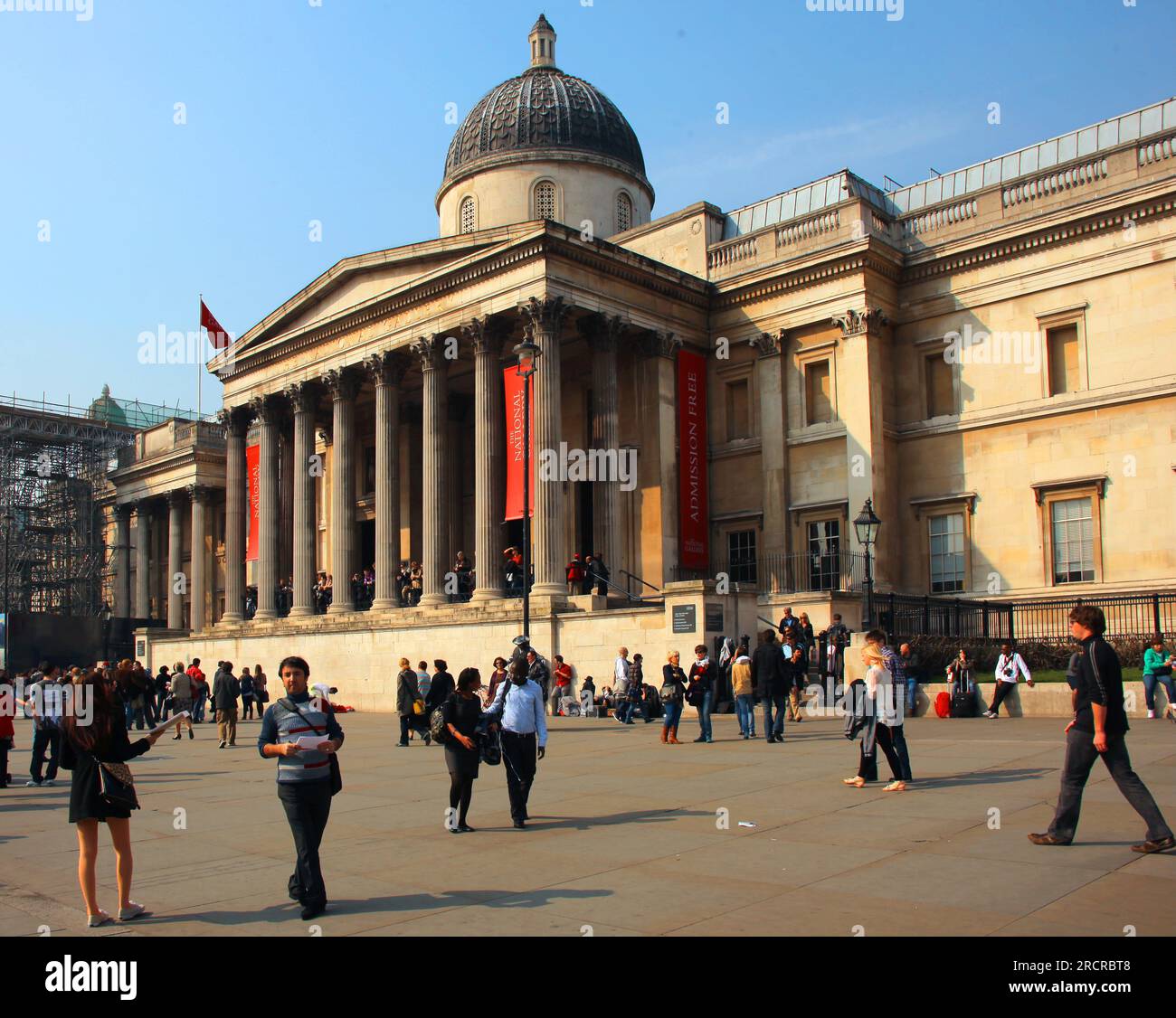 Exploring the national gallery hi-res stock photography and images - Alamy