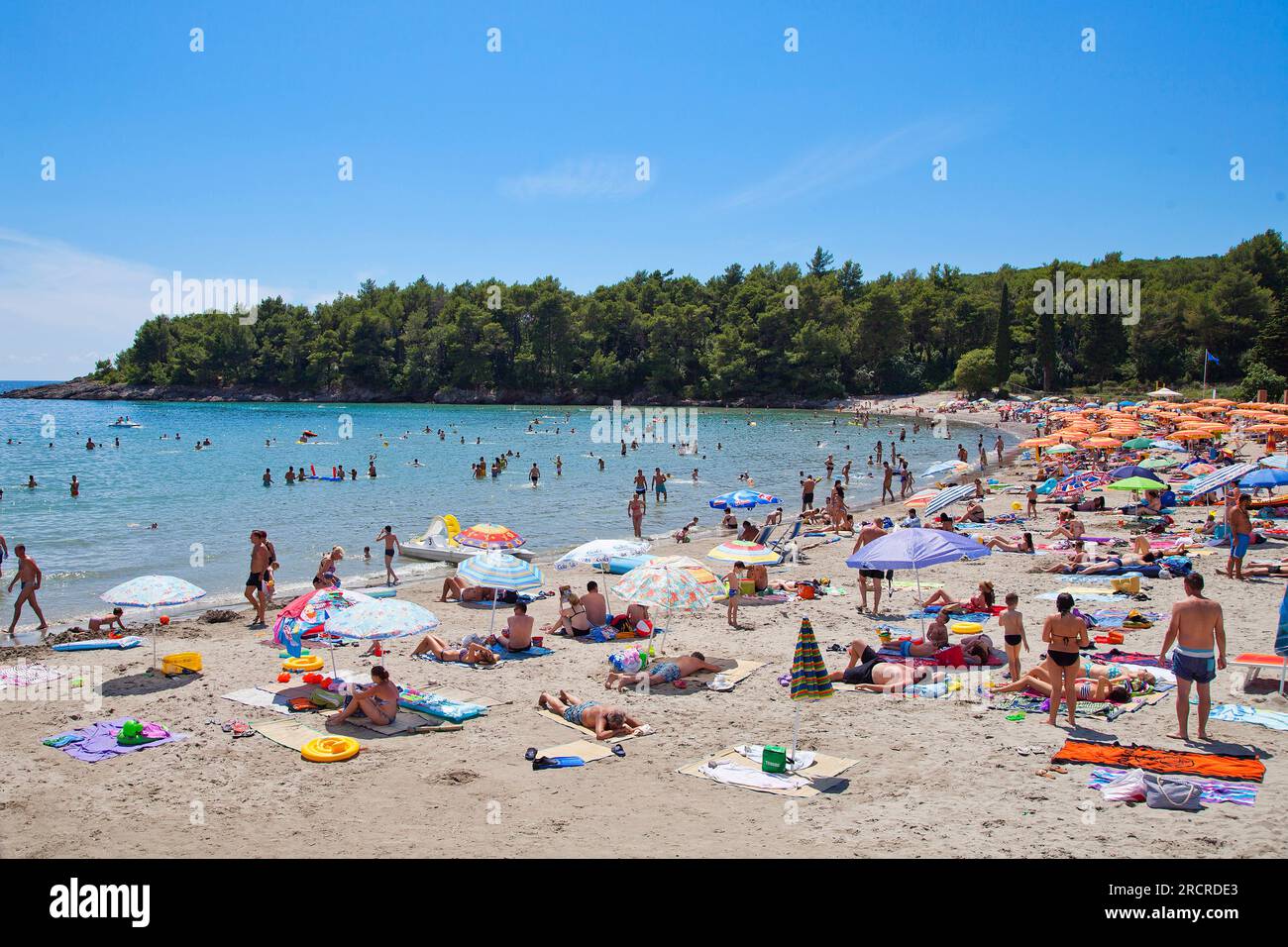 Beach plavi horizonti hi-res stock photography and images - Alamy