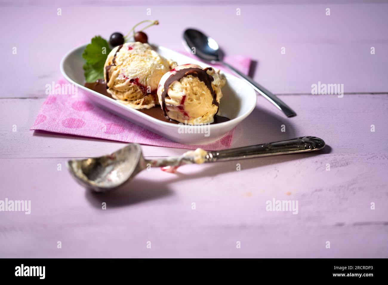 Two balls chocolate ice cream hi-res stock photography and images - Alamy