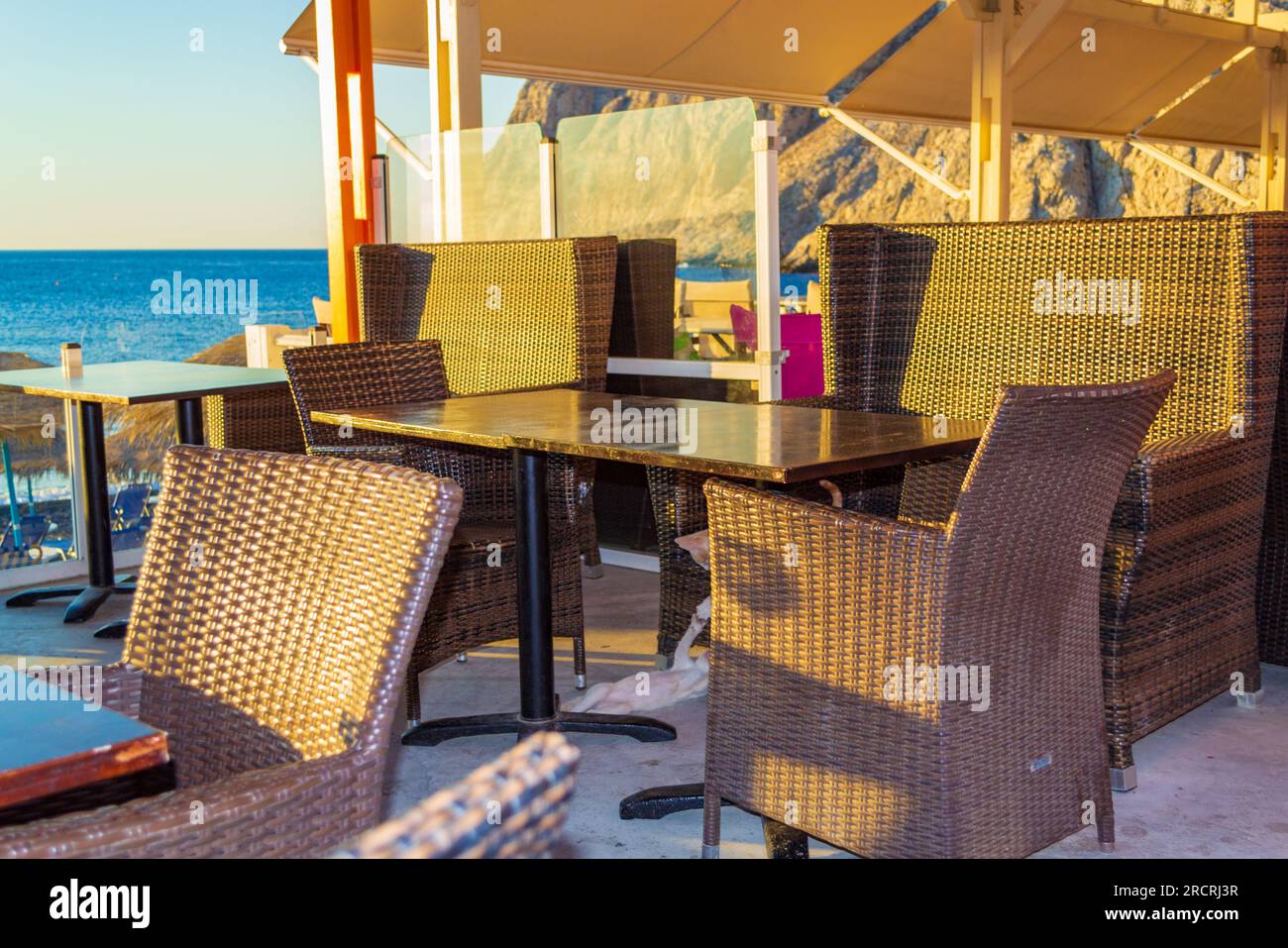 Romantic beachside hi-res stock photography and images - Alamy