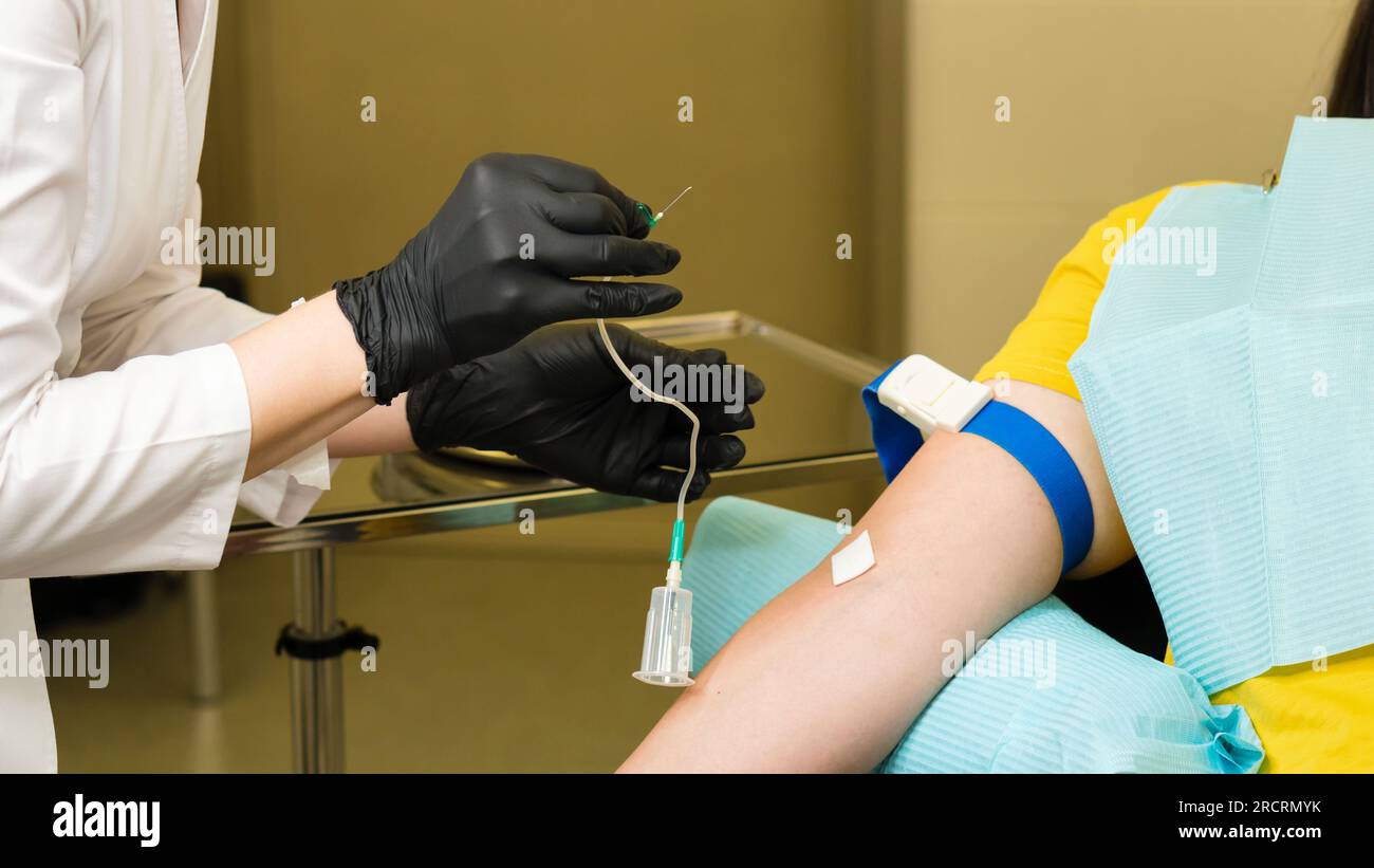 Butterfly needle hi-res stock photography and images - Alamy