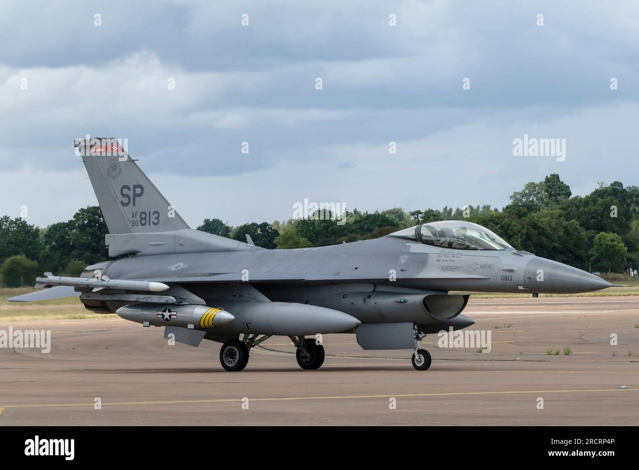 USAF F-16CJ arrives at the 2023 Fairford International Air Tattoo Stock ...