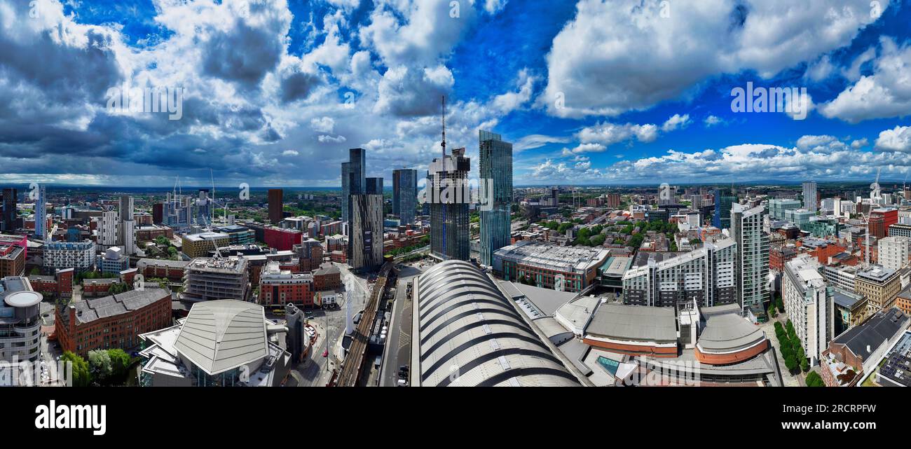 Manchester Skyline on a cloudy day Stock Photo - Alamy