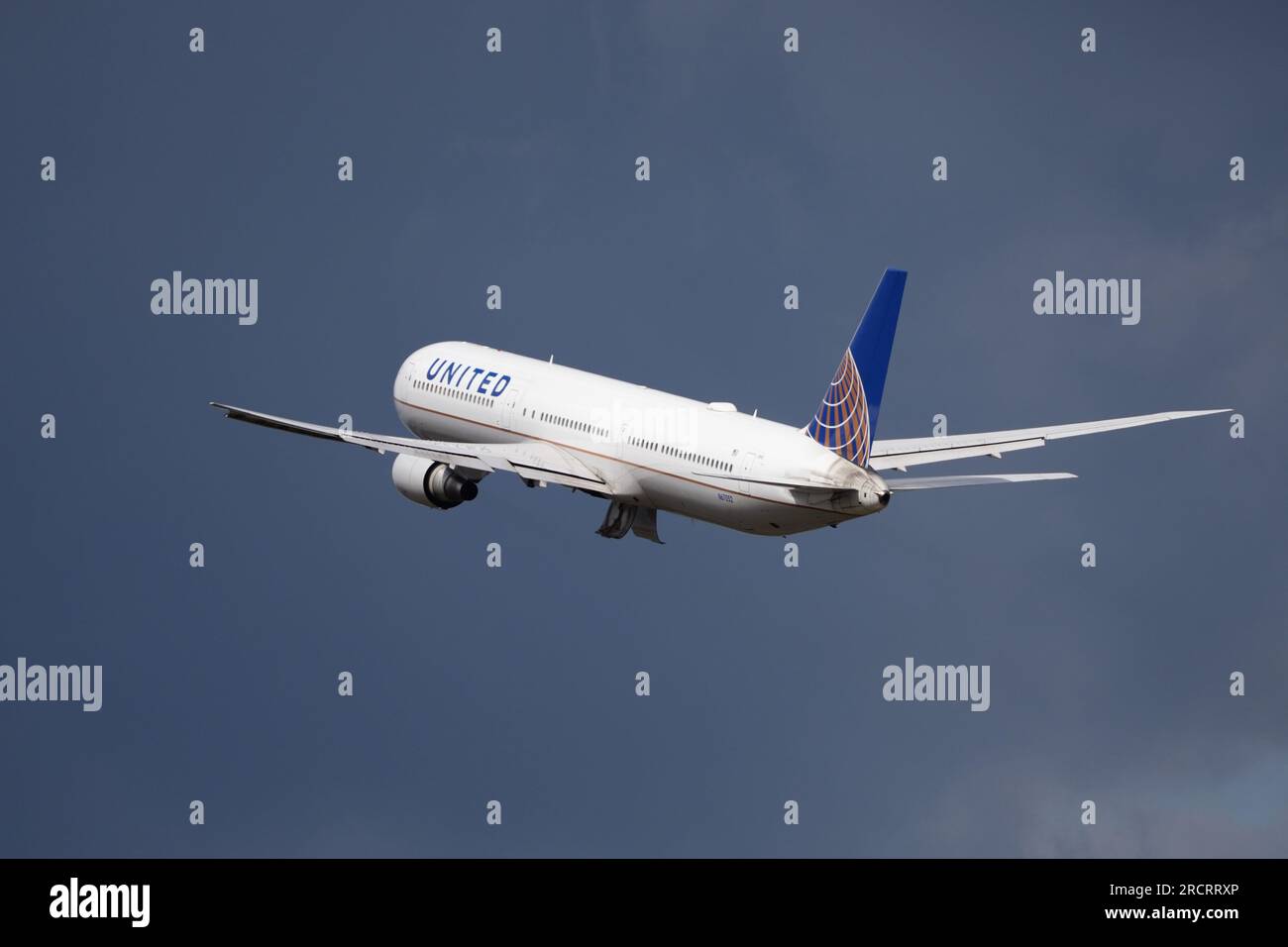 13 July 2023, Brandenburg, Schönefeld: A Boeing 767-424 of United ...