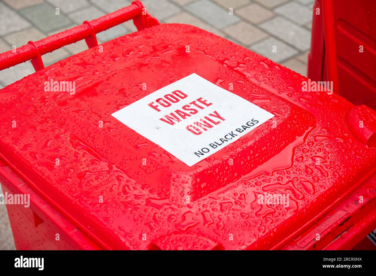 Food waste only bin hi-res stock photography and images - Alamy