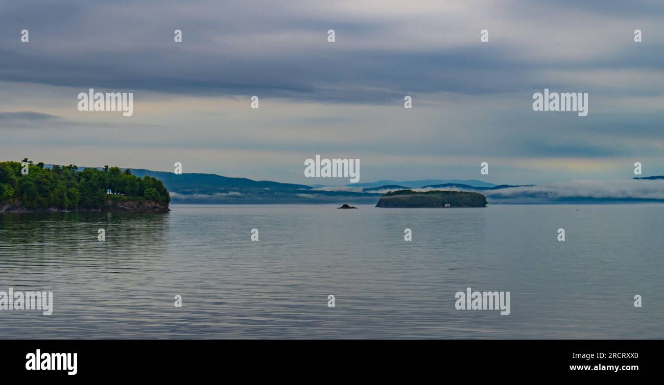 Dunder rock hi-res stock photography and images - Alamy