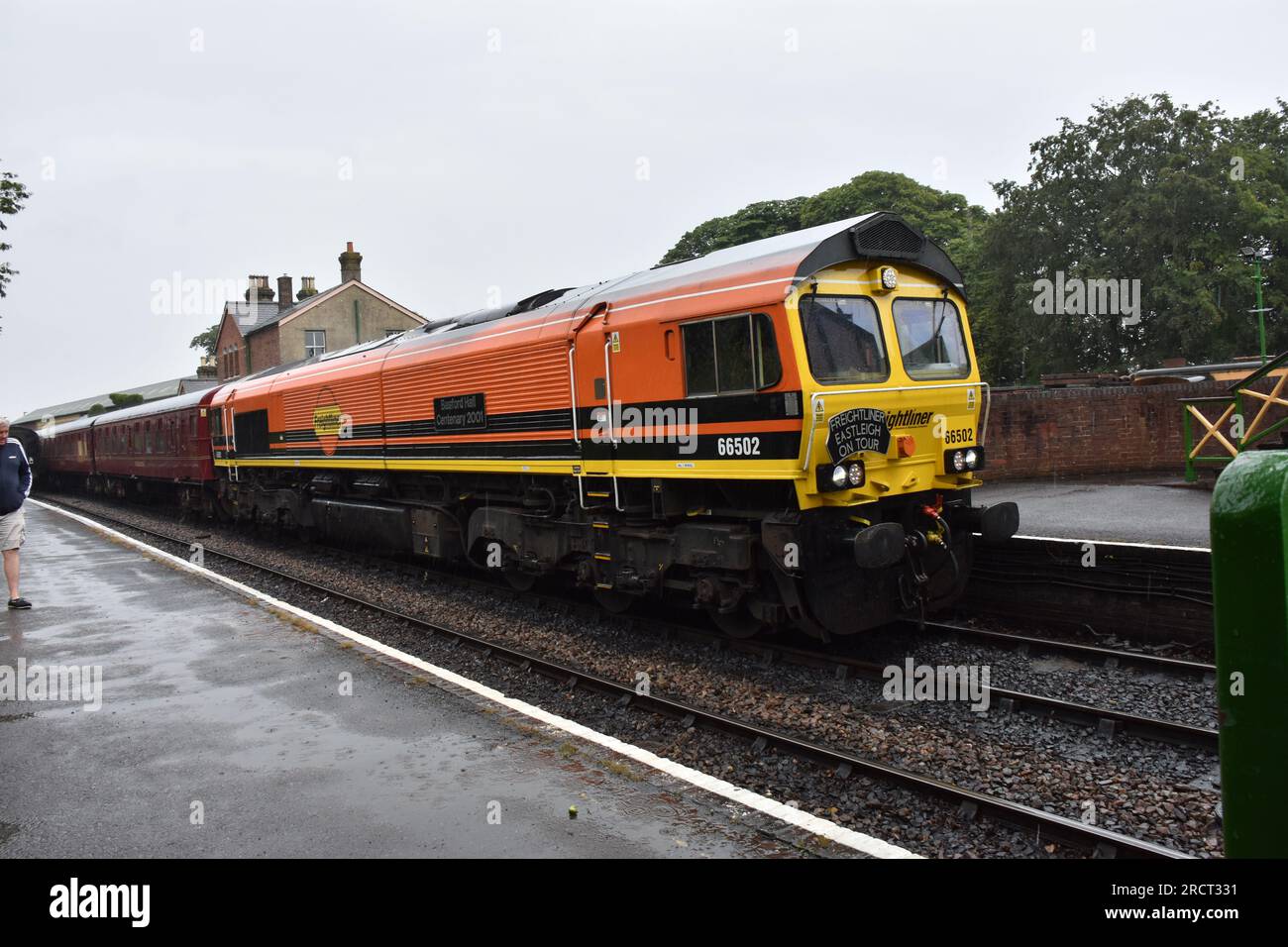 Class 66 no 66502 'Basford Hall Centenary' at Ropley Station During the ...
