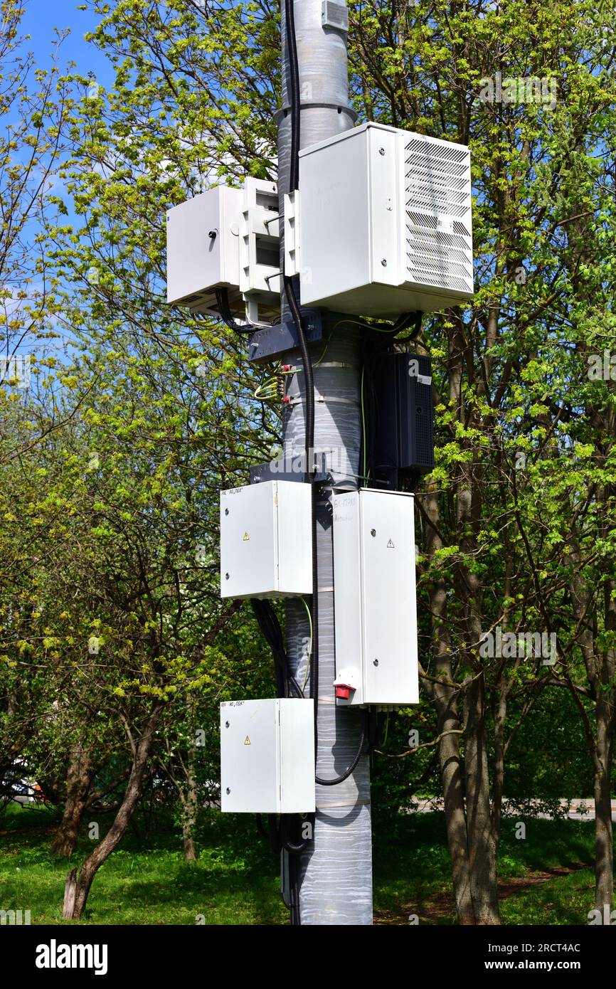 Cellular stations hi-res stock photography and images - Alamy