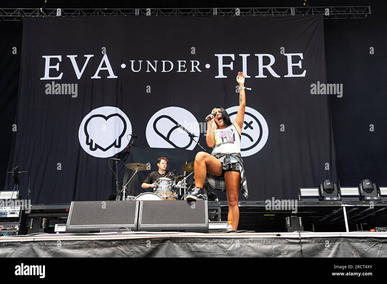 Dave Miller II, left, and Amanda "Eva Marie" Lyberg of Eva Under Fire ...