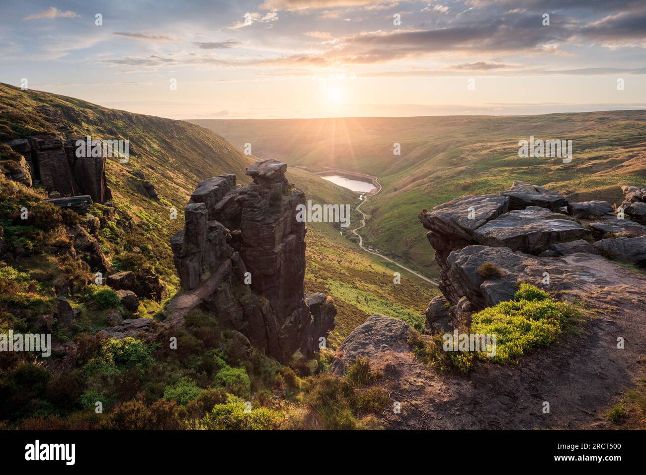 Trinnacle peak district hi-res stock photography and images - Alamy