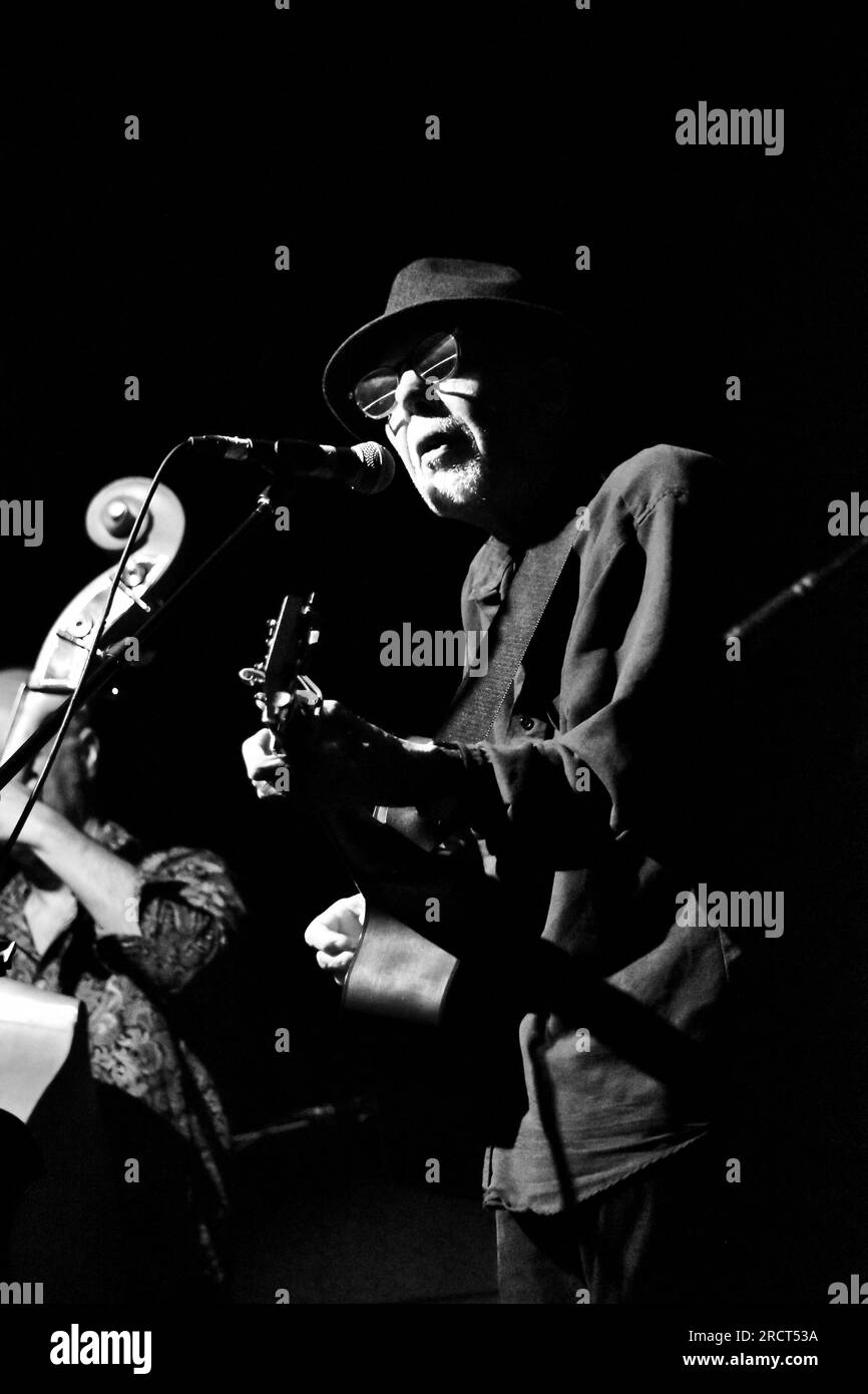 Rod Clements pictured as legendary folk rockers Lindisfarne perform to ...