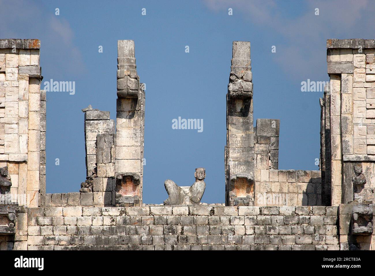Temple of Warriors, Chichén Itzá, Maya archaeological site, Maya ...
