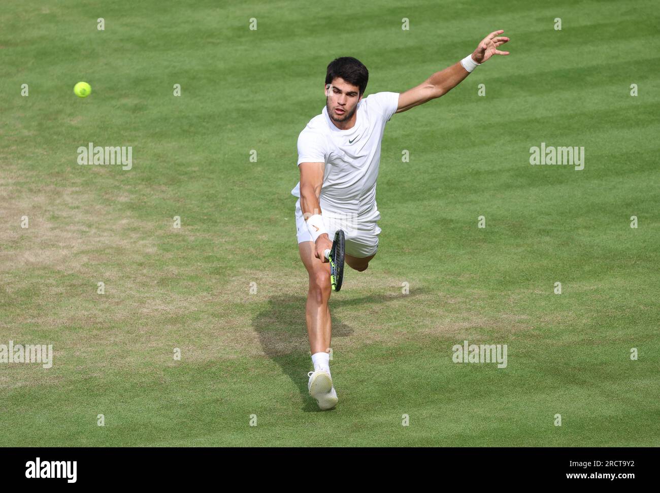 London, UK. 16th July, 2023. Spain's Carlos Alcaraz plays a backhand in ...