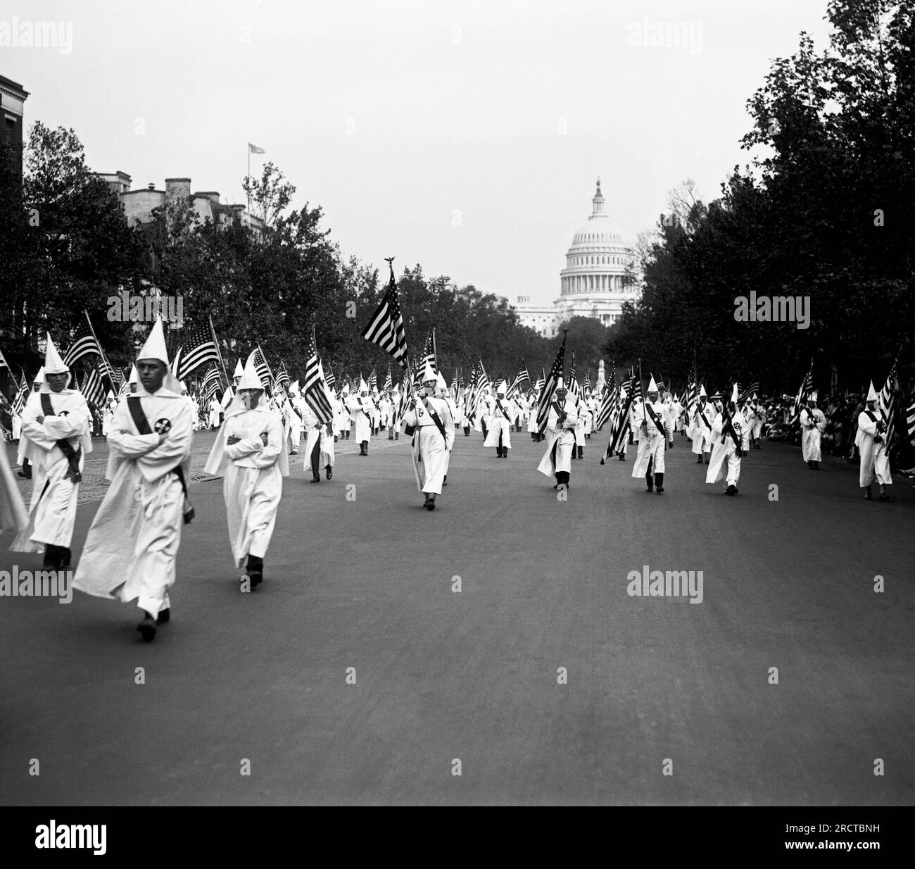 Flags of the world united nations Black and White Stock Photos & Images ...