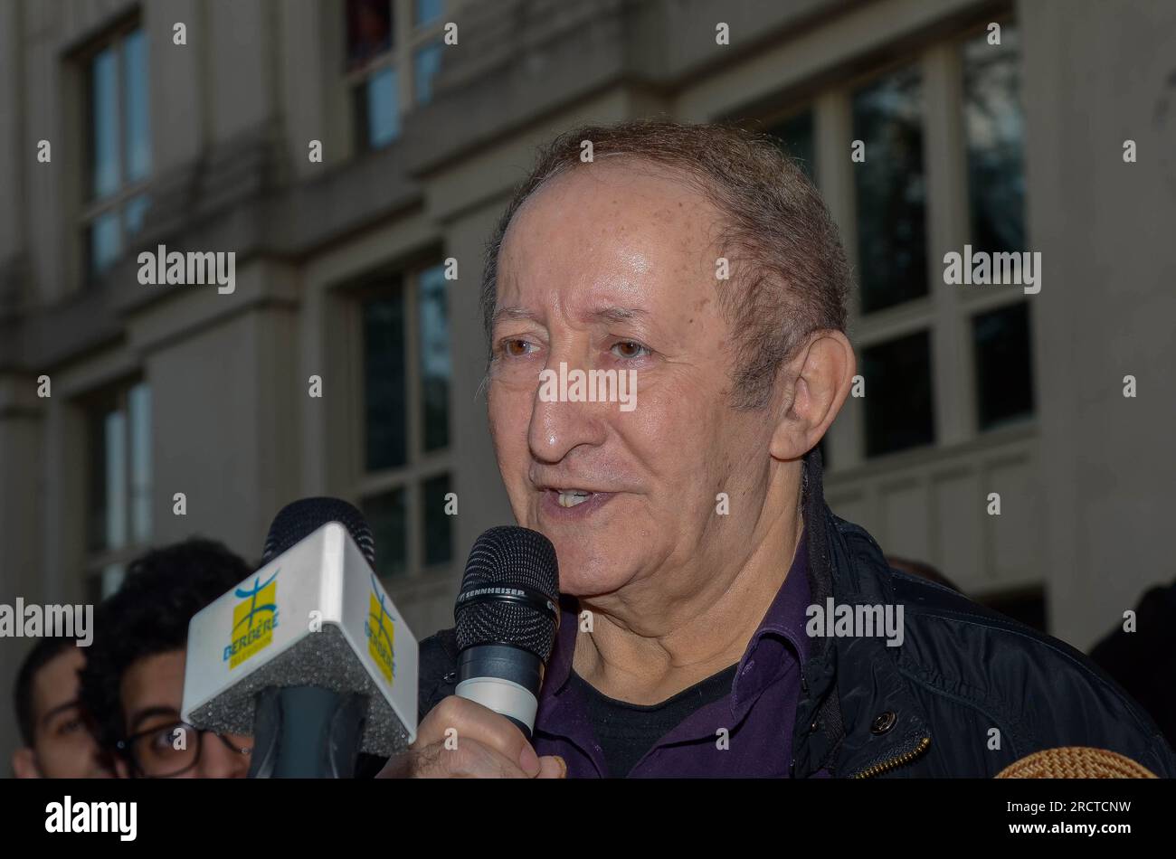 Idir la legende de la musique kabyle hi-res stock photography and ...