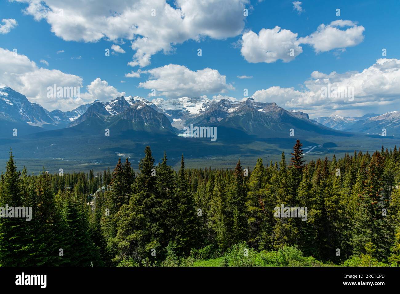 Sunset sky over Mount Rundle in Banff National Park during summer time ...