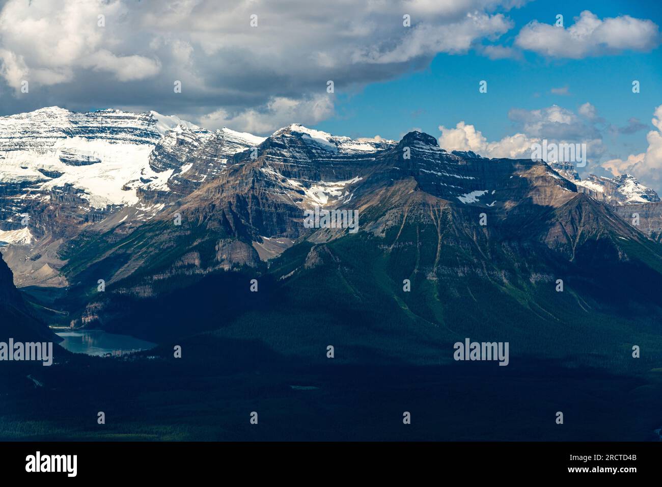 Sunset sky over Mount Rundle in Banff National Park during summer time ...