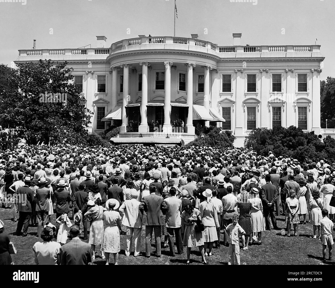 Washington, D.C.: June 24, 1946 Thousands watch as Fred Vinson takes ...
