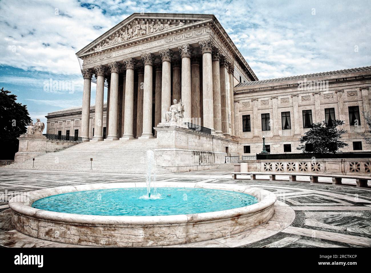 Judicial building hi-res stock photography and images - Alamy