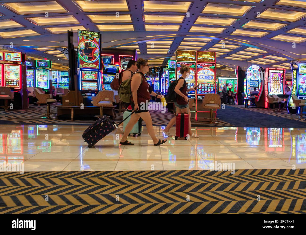 Guests arriving at Resorts World, Las Vegas, Nevada Stock Photo - Alamy