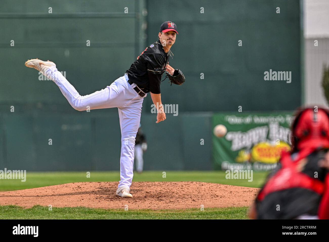 Edit 2 of 16 jpg hi-res stock photography and images - Alamy