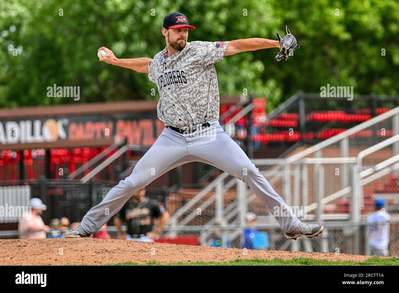 Edit 2 of 16 jpg hi-res stock photography and images - Alamy