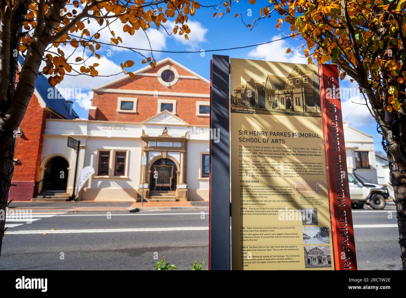 Sir henry parkes memorial hi-res stock photography and images - Alamy