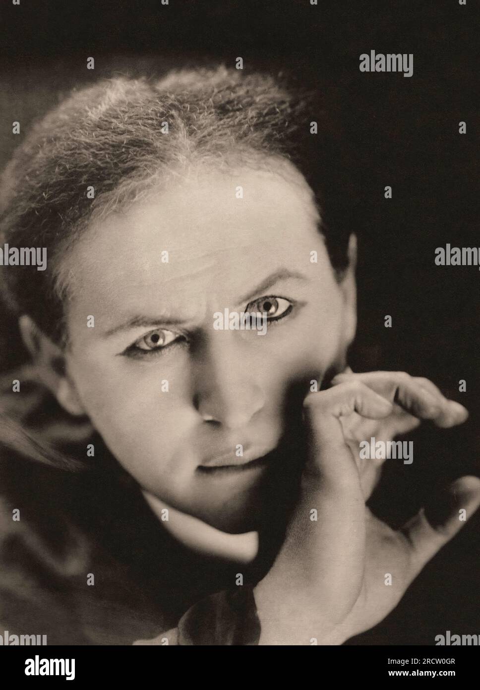 Harry houdini hi-res stock photography and images - Alamy