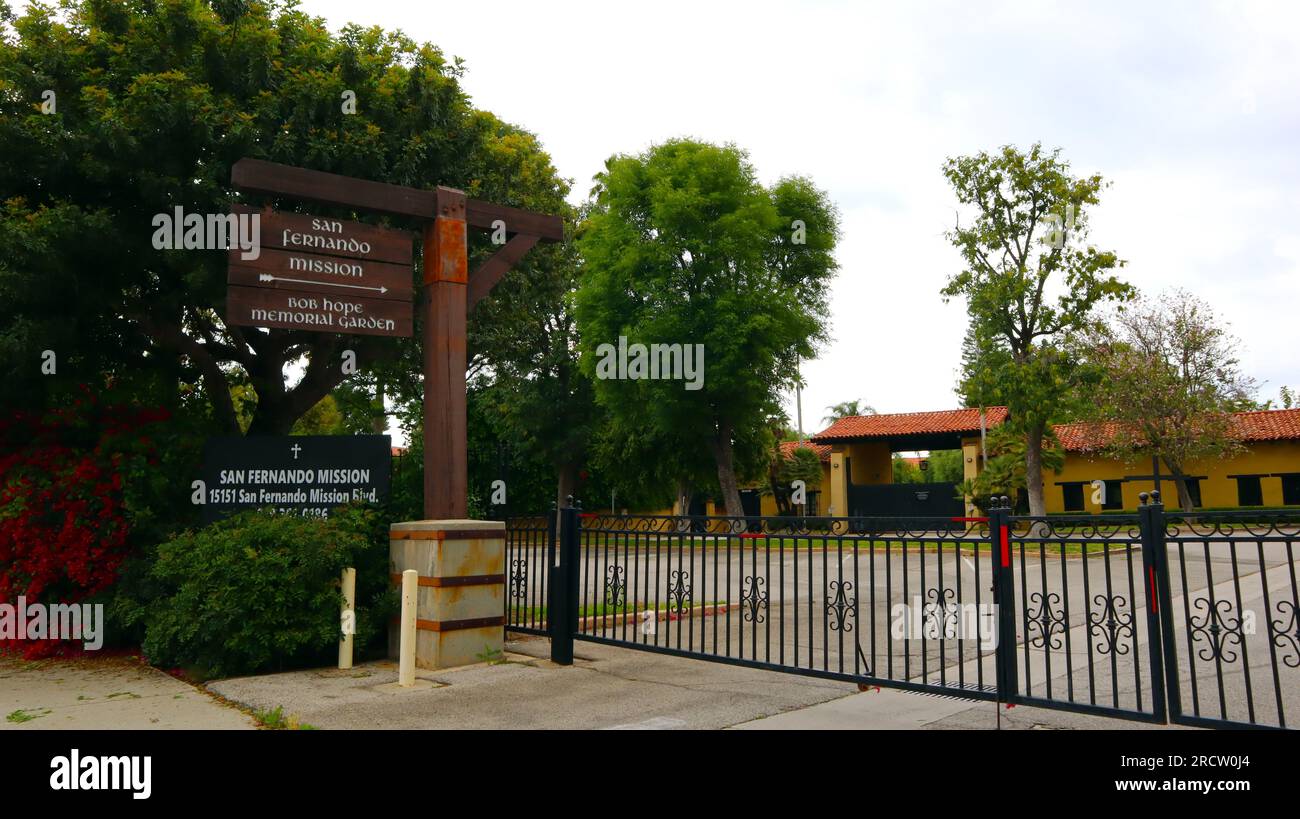 Los Angeles, California: San Fernando Mission, historical El Camino ...