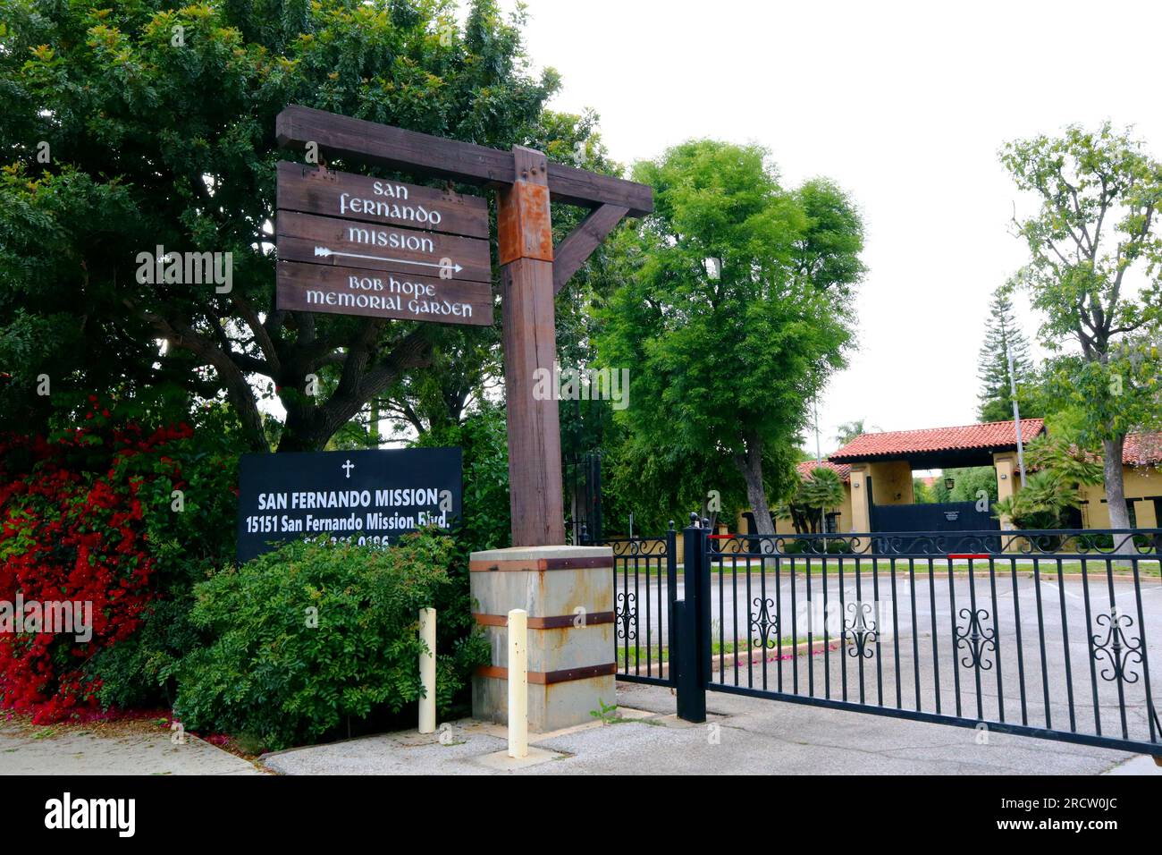 Los Angeles, California: San Fernando Mission, historical El Camino ...