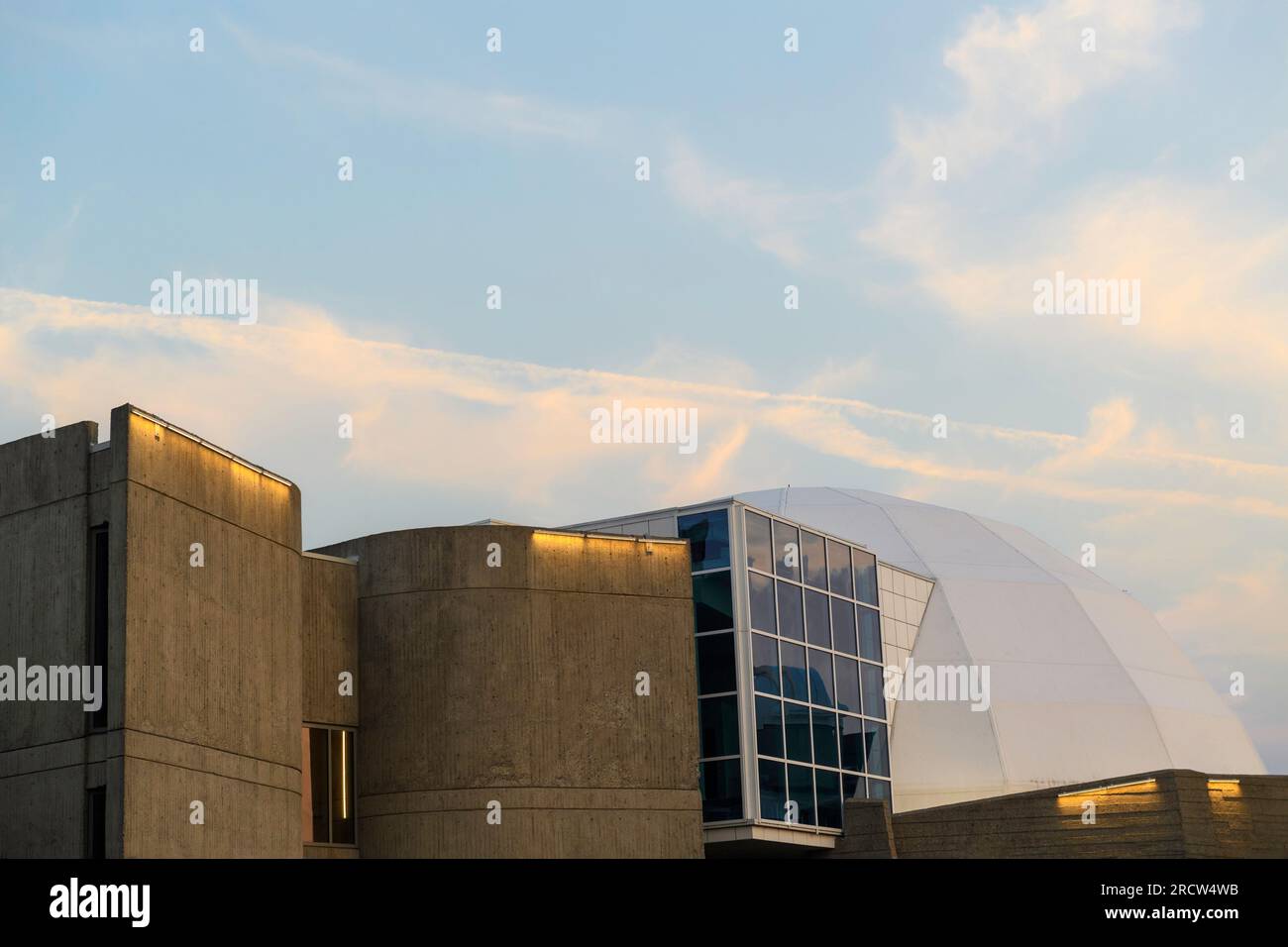 Contemporary calgary gallery hi-res stock photography and images - Alamy