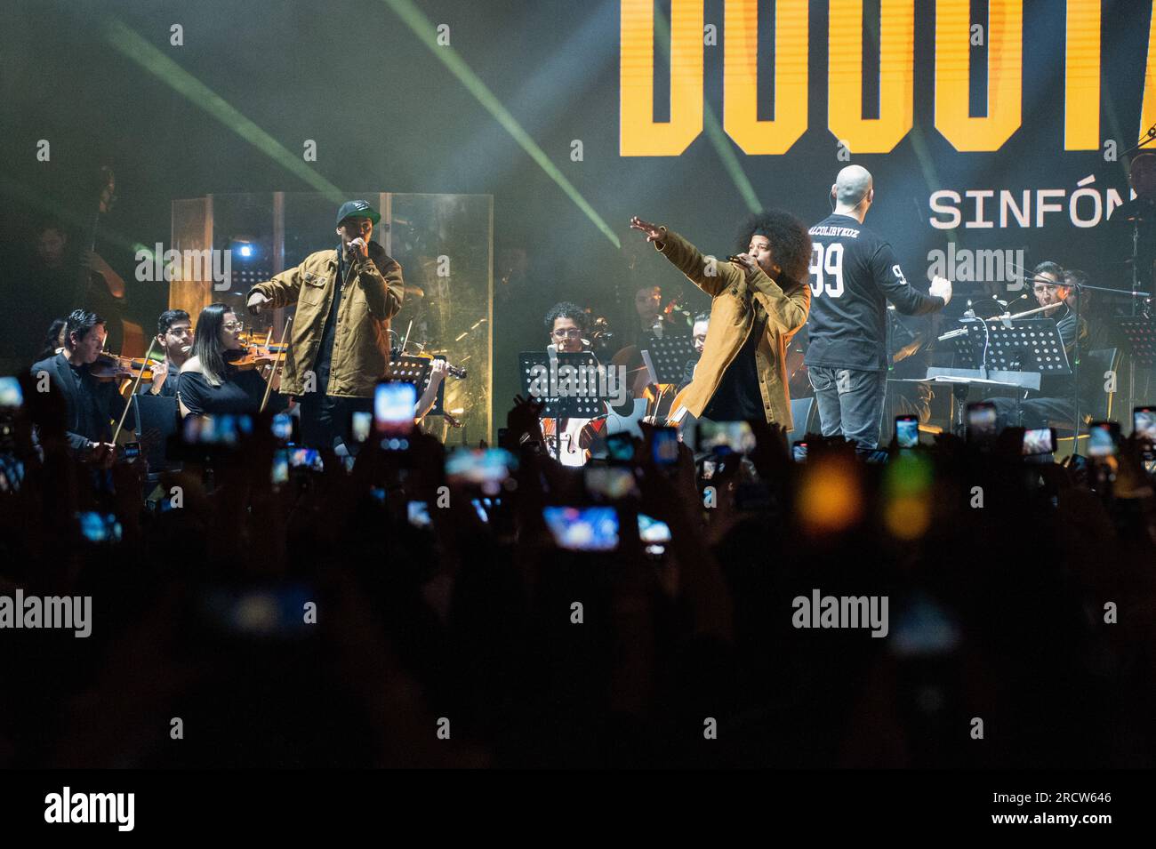 American rappers duo concert hi-res stock photography and images - Alamy