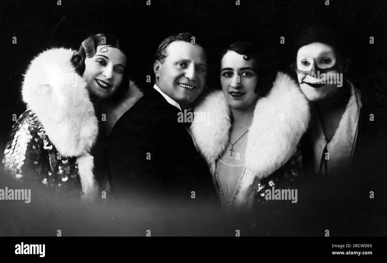 Cabaret card Black and White Stock Photos & Images - Alamy