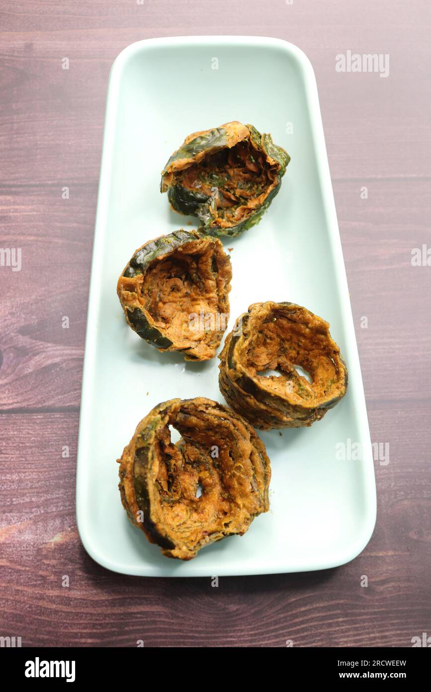 Deep fried patra hi-res stock photography and images - Alamy