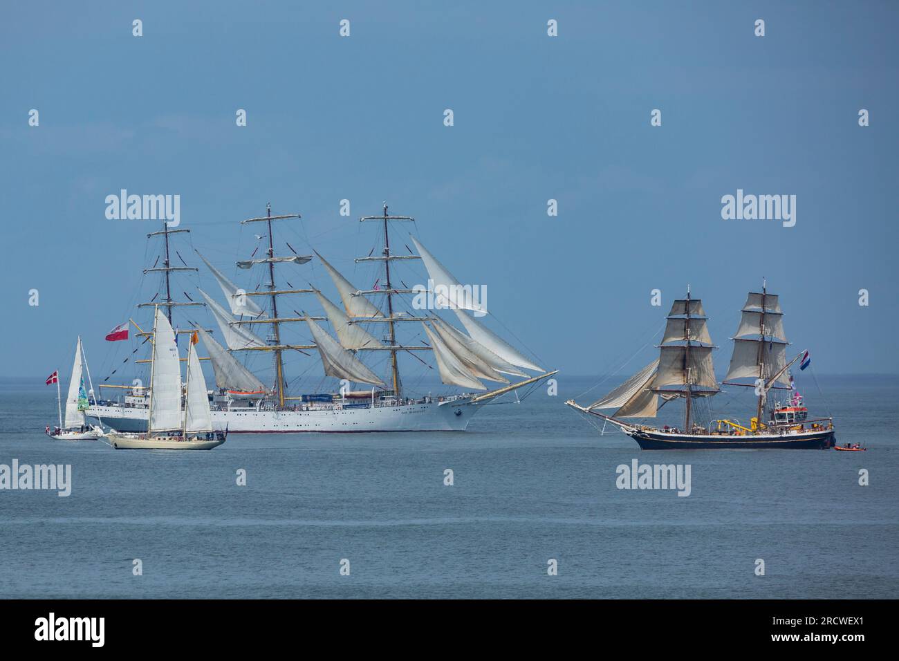 Loa ship hi-res stock photography and images - Alamy