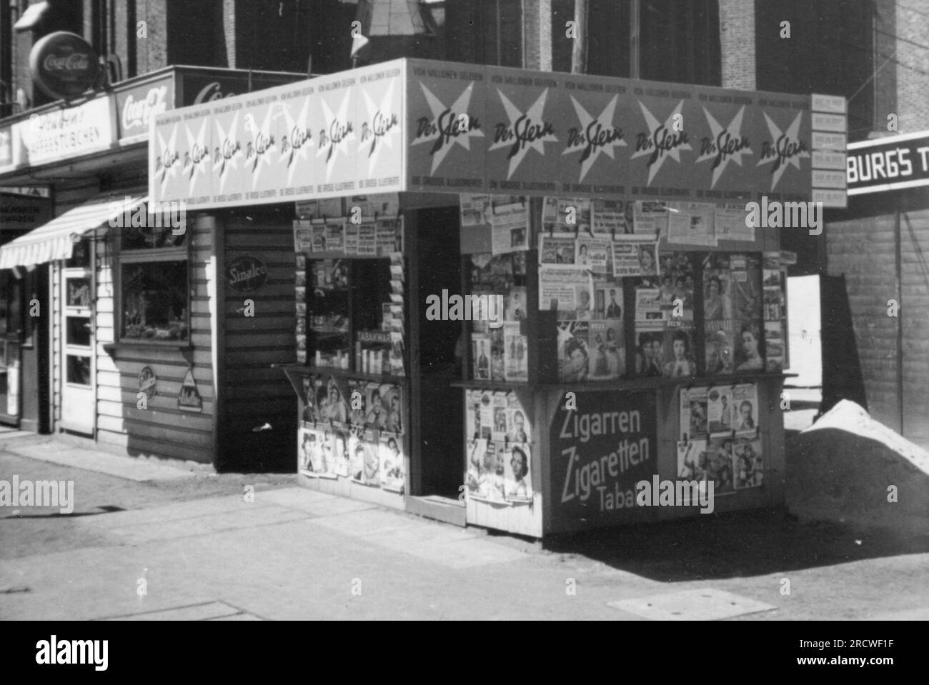 trade, shops, newsstand, at the church Saint Petri, Hamburg, early ...