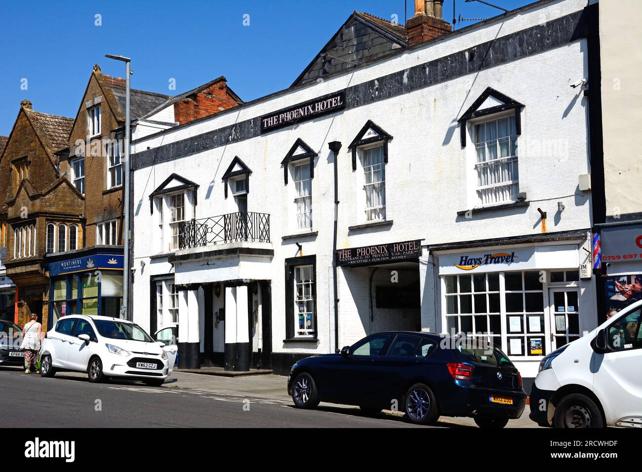 Front view of the Phoenix Hotel with Manor Court House to the left ...