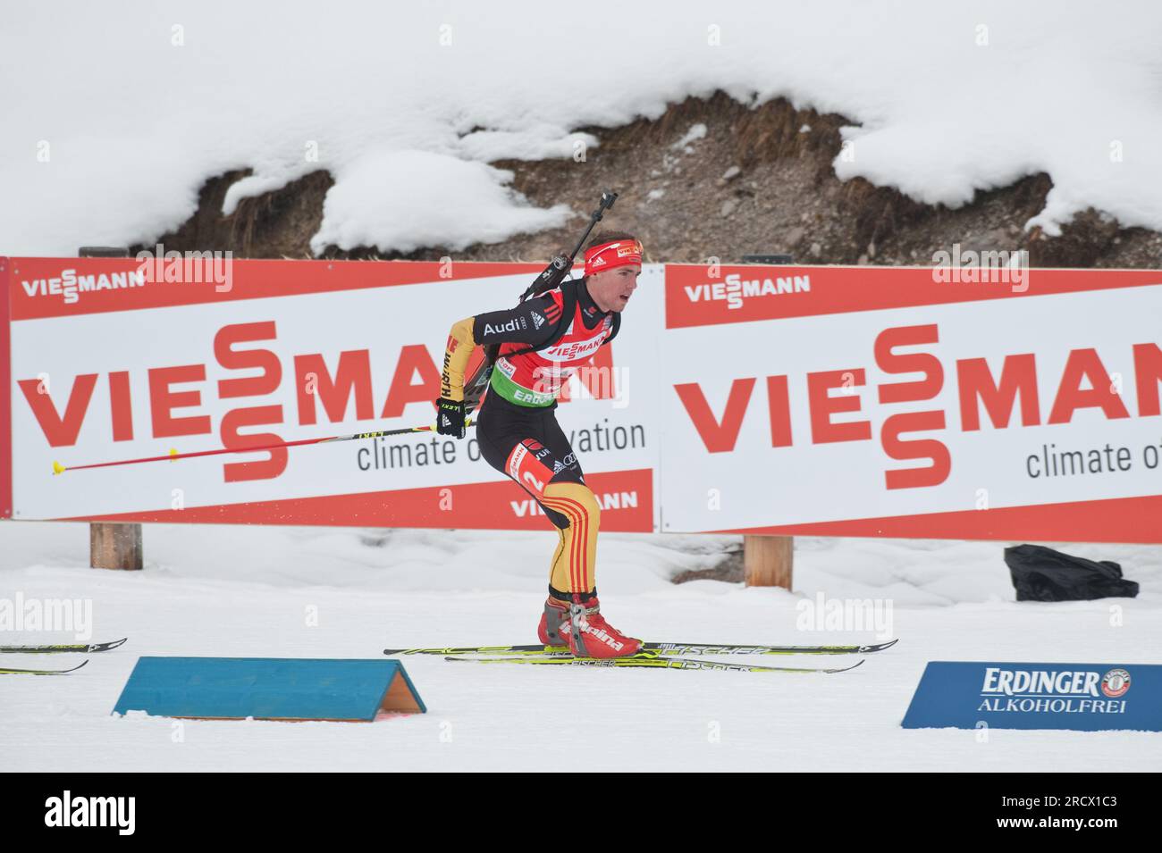 Simon Schempp Aktion Biathlon 4 x 7,5 km Staffel der Herren Stock Photo ...