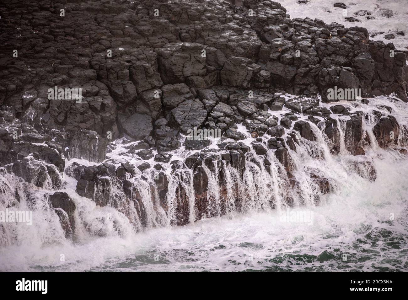 Shoreline of an ocean hi-res stock photography and images - Alamy