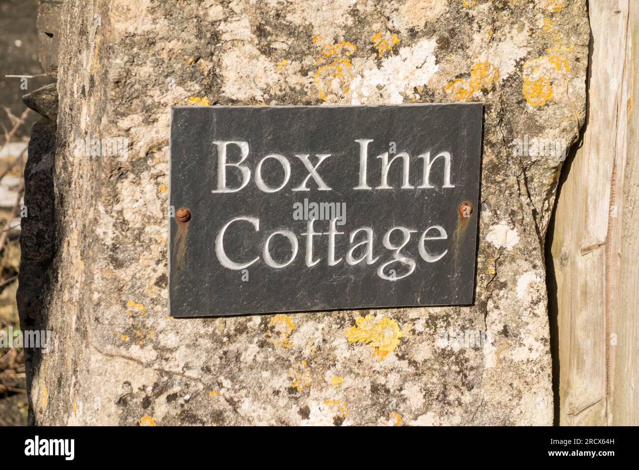The cottage inn hi-res stock photography and images - Alamy