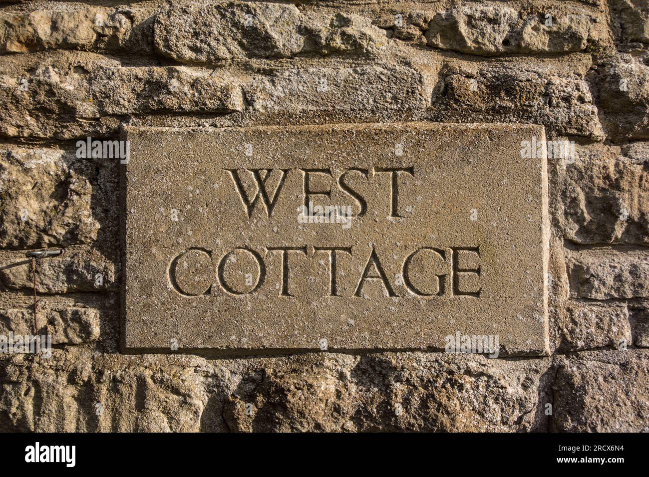 Cottage sign hi-res stock photography and images - Alamy