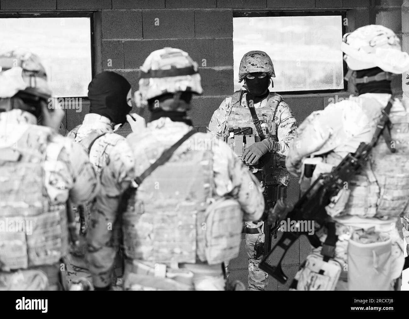 Special operations soldier hi-res stock photography and images - Alamy