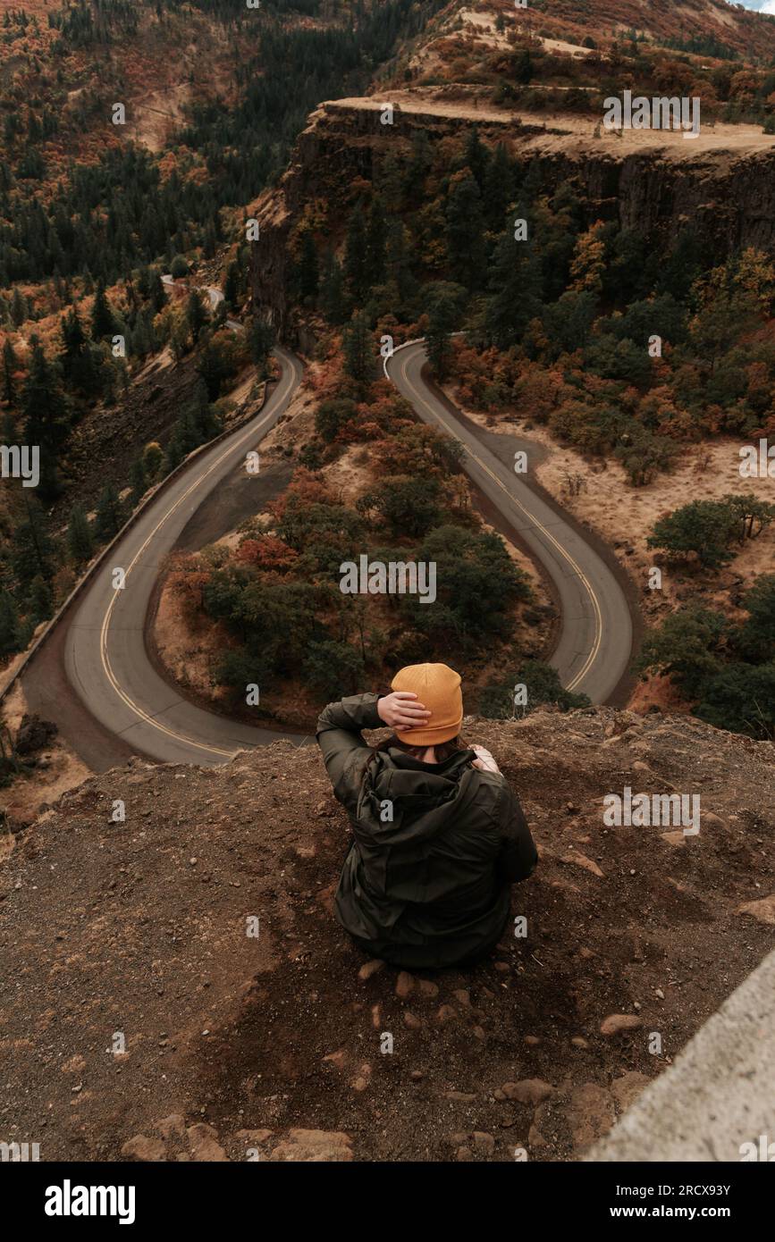 Woman gazing at Rowena Crest Viewpoint in Oregon Stock Photo - Alamy