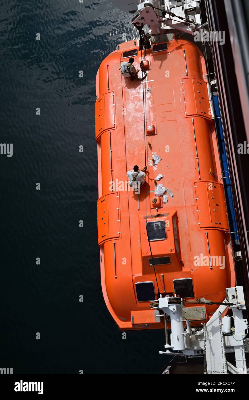 Cruise ship lifeboat maintenance hi-res stock photography and images ...