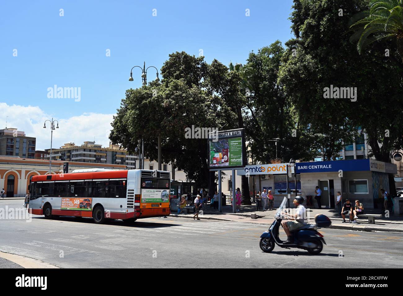 Bari station hi-res stock photography and images - Alamy