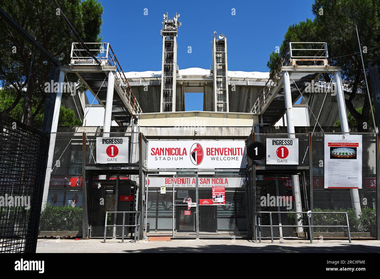 Italian stadium hi-res stock photography and images - Alamy