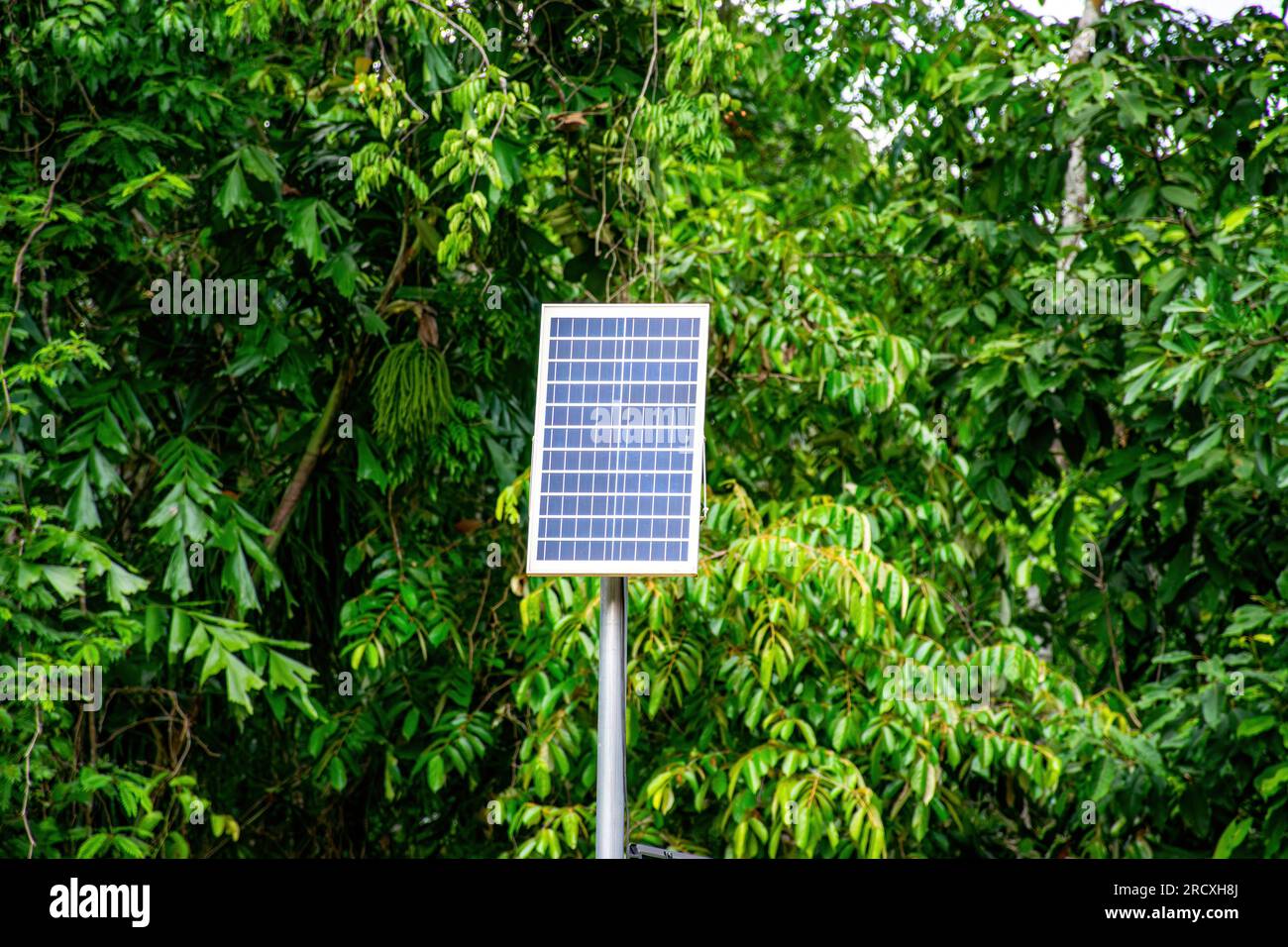 High efficiency solar cell hi-res stock photography and images - Alamy